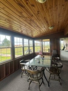 Rooster Ridge East - Thunderstik Lodge